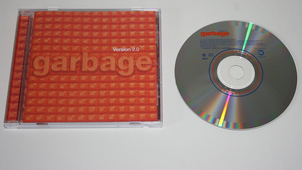 Version 2.0 | Albums | Garbage Discography