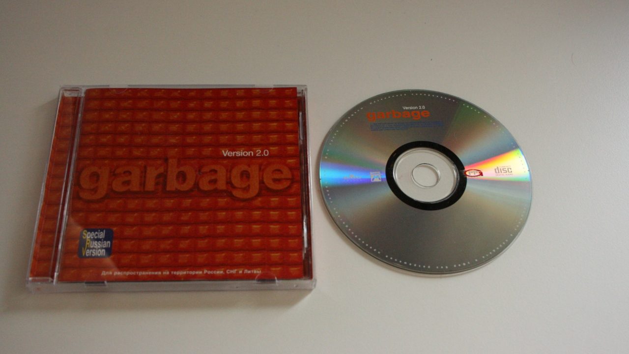 Version 2.0 | Albums | Garbage Discography